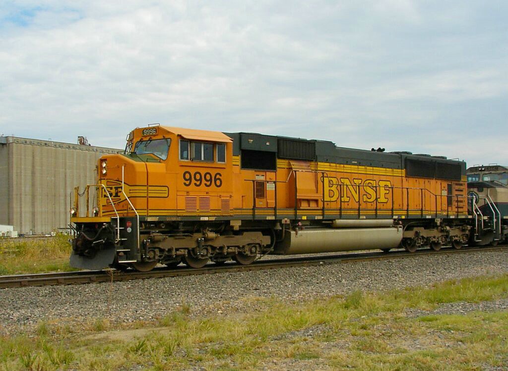 BNSF 9996 "Upside Down Devil 6's?"